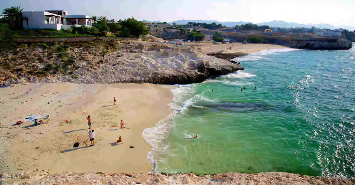 Al Qurum Beach: Muscat's Most Beloved Coastal Sanctuary